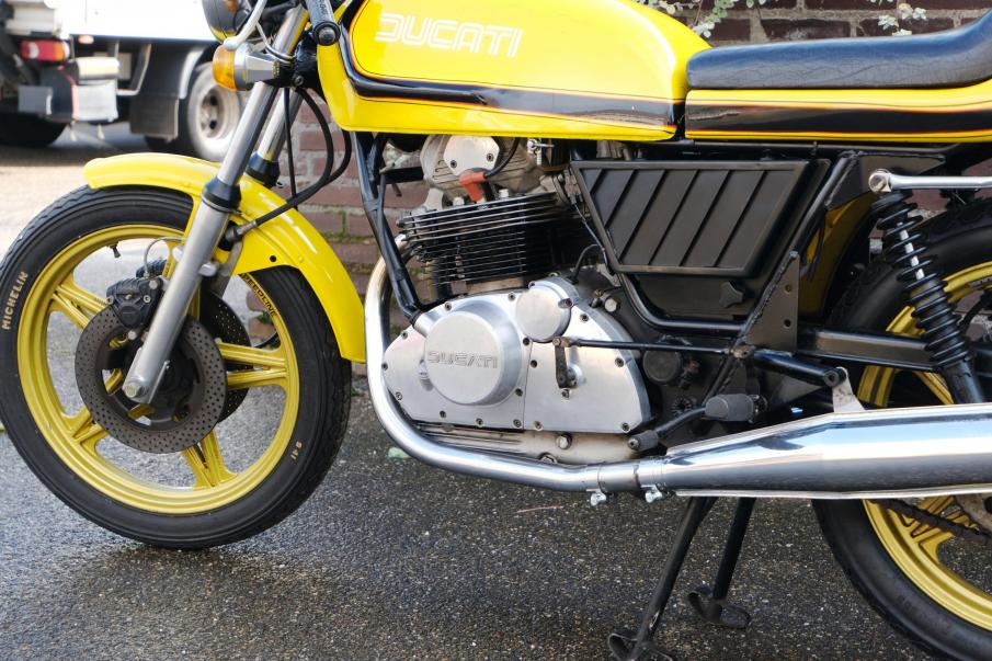 Ducati Desmo 350cc 1978 paralel twin | Dutch Lion Motorbikes