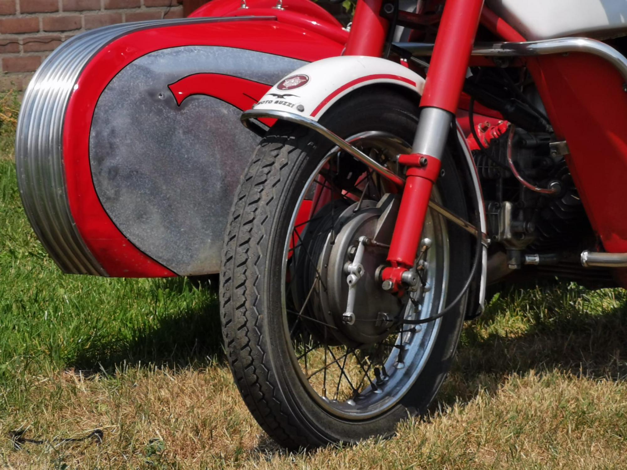 Moto Guzzi Nuovo Falcone 500cc OHV 1972 with Stoye alu sidecar | Dutch ...