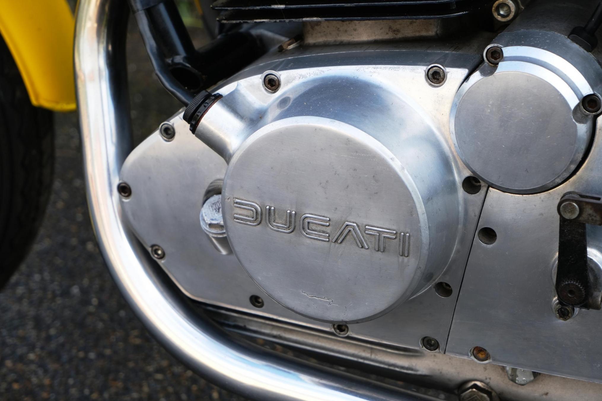 Ducati Desmo 350cc 1978 paralel twin | Dutch Lion Motorbikes