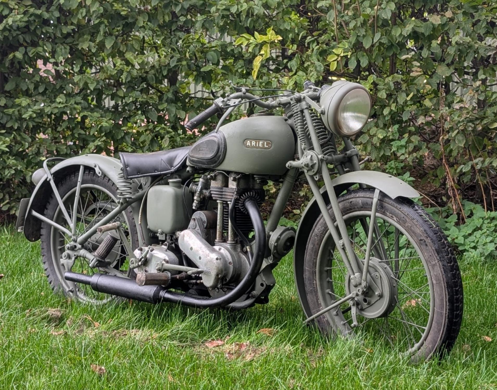 Ariel WNG 350cc ohv 1945 ex Wo2 great winterproject | Dutch Lion Motorbikes