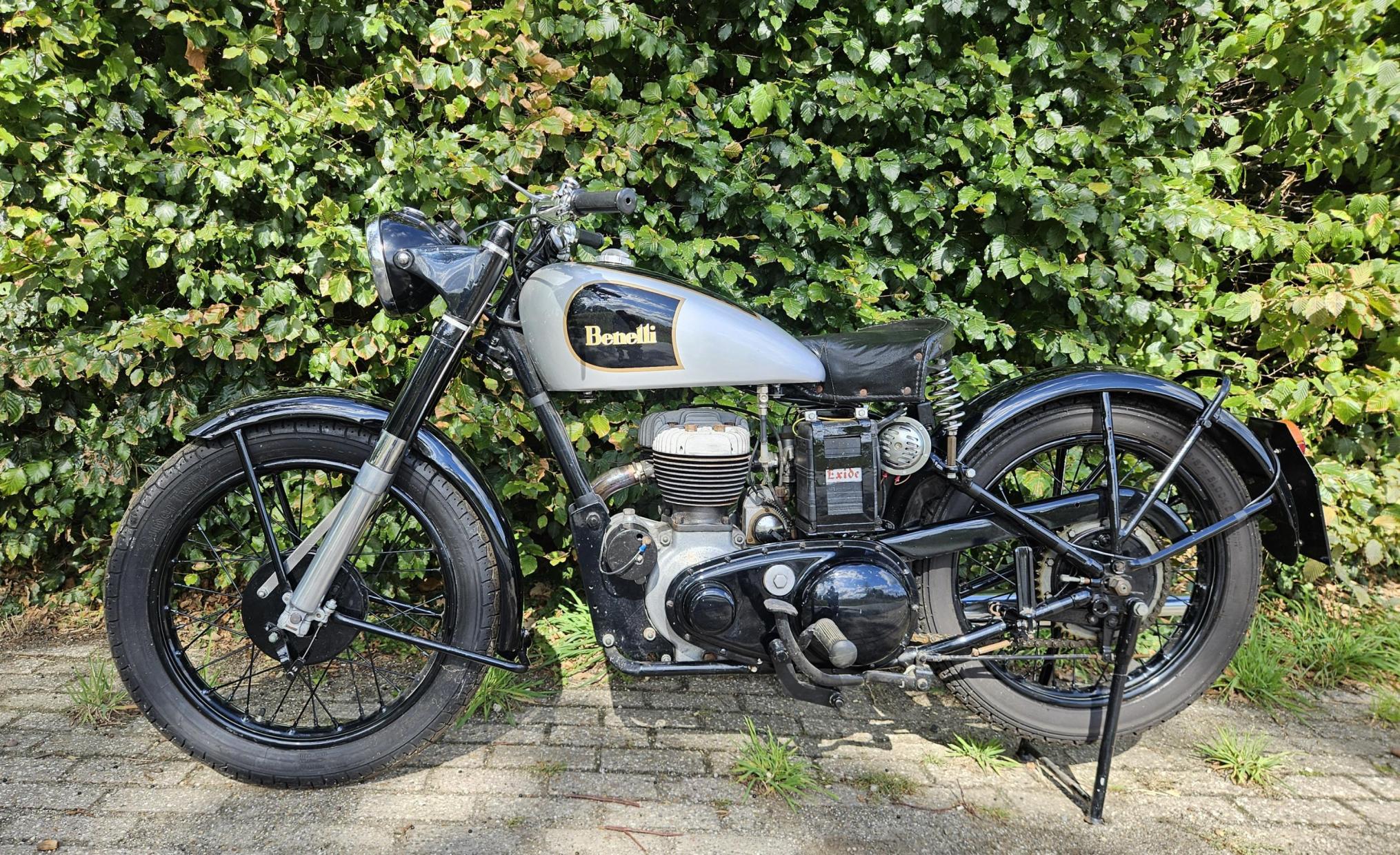 Benelli 500cc SV 1947 with importpapers | Dutch Lion Motorbikes