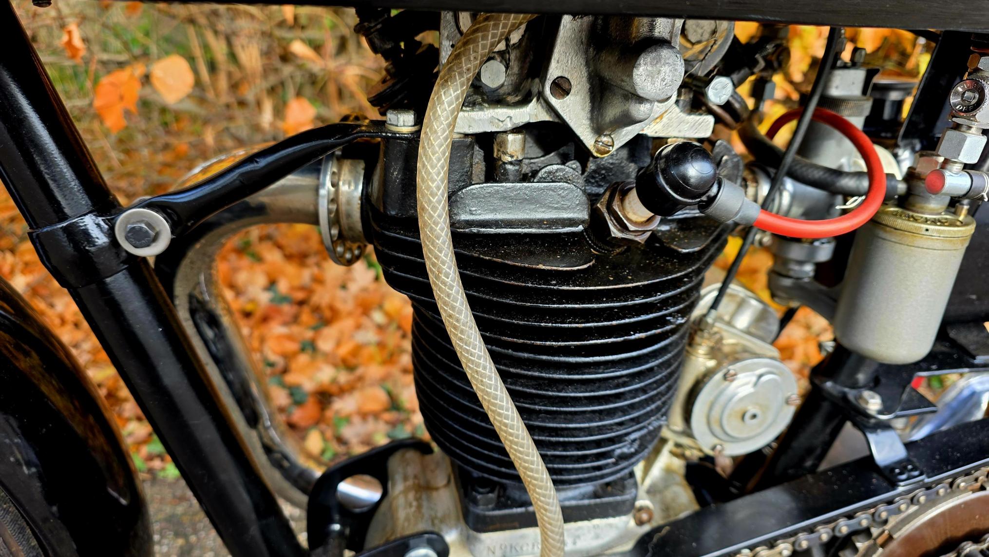 Velocette 1933 KSS MK1 with KCR OHC racing engine | Dutch Lion Motorbikes