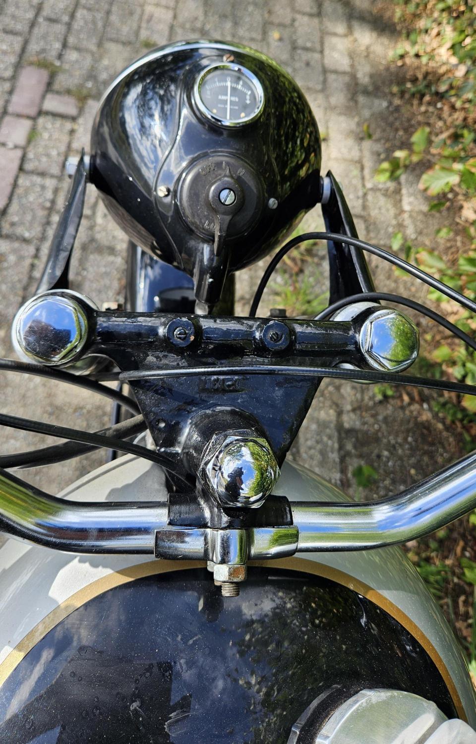 Benelli 500cc SV 1947 with importpapers | Dutch Lion Motorbikes