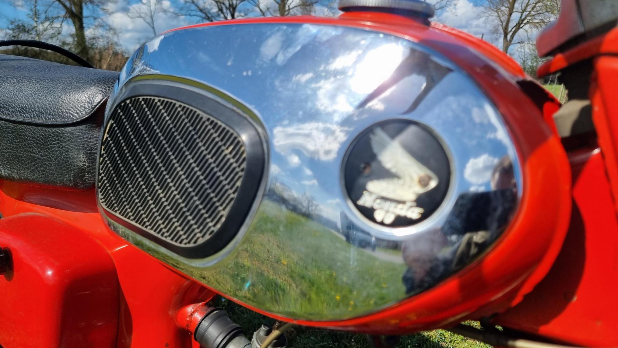 Honda C200 90cc very low mileage | Dutch Lion Motorbikes