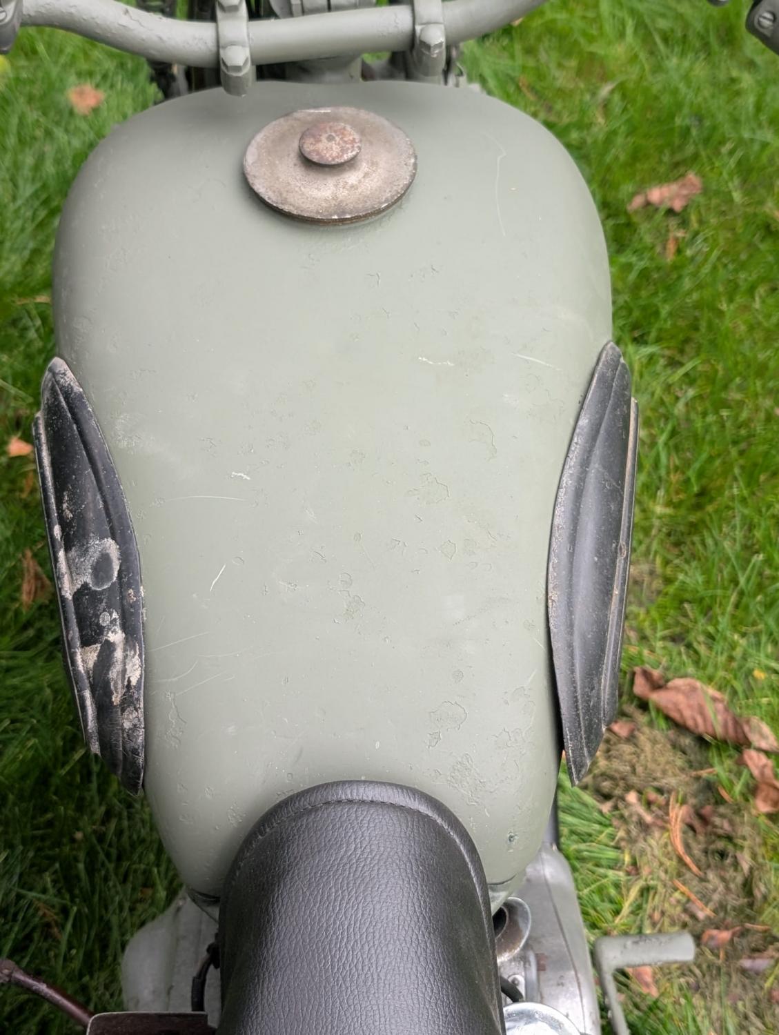 Ariel WNG 350cc ohv 1945 ex Wo2 great winterproject | Dutch Lion Motorbikes