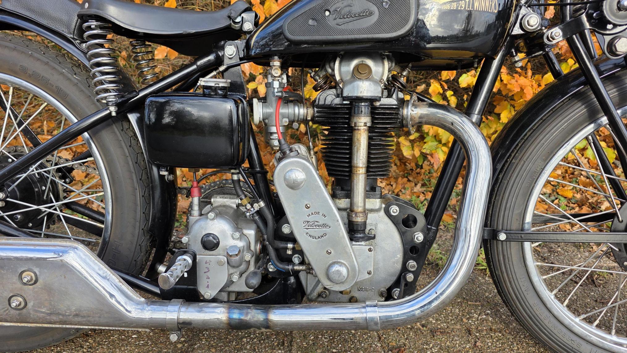 Velocette 1933 KSS MK1 with KCR OHC racing engine | Dutch Lion Motorbikes