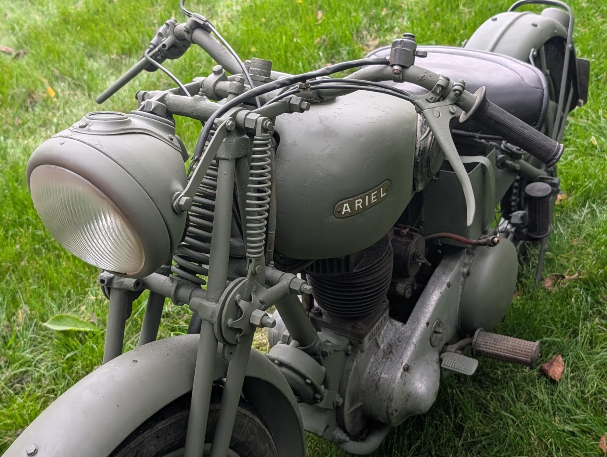 Ariel WNG 350cc ohv 1945 ex Wo2 great winterproject | Dutch Lion Motorbikes