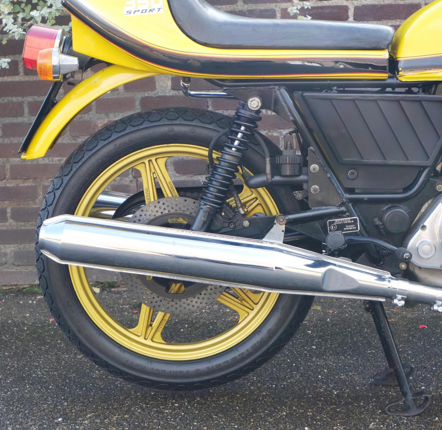 Ducati Desmo 350cc 1978 paralel twin | Dutch Lion Motorbikes