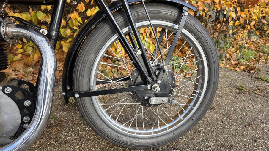 Velocette 1933 KSS MK1 with KCR OHC racing engine | Dutch Lion Motorbikes