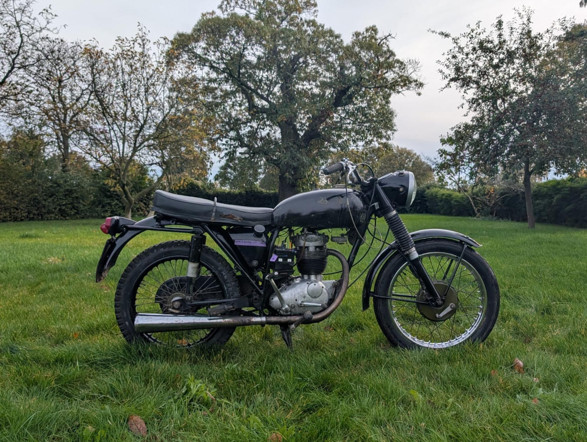 BSA 350cc B40 year 1970 with danisch papers runs good | Dutch Lion ...