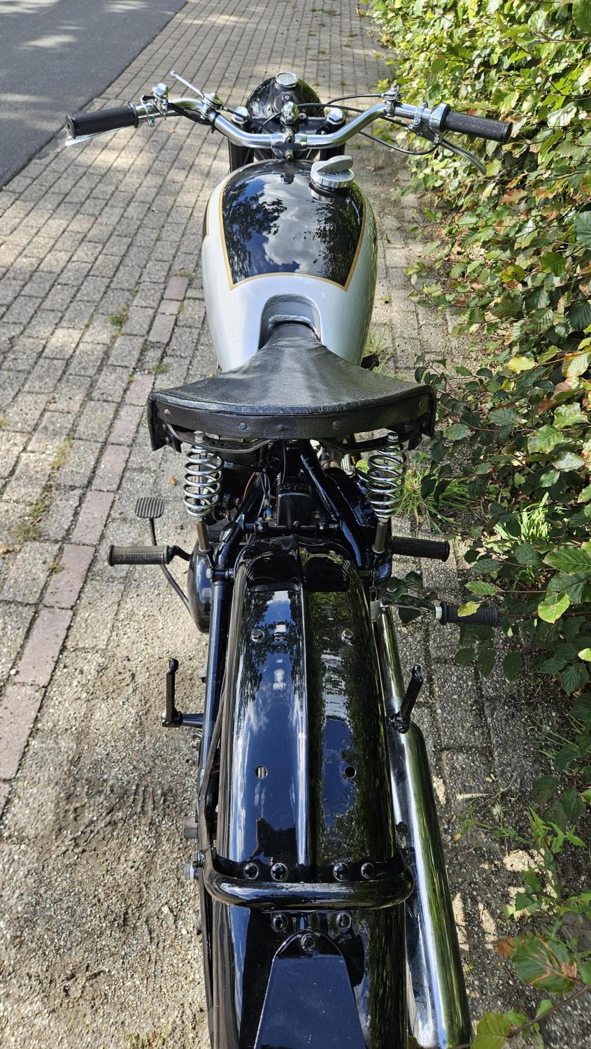 Benelli 500cc SV 1947 with importpapers | Dutch Lion Motorbikes