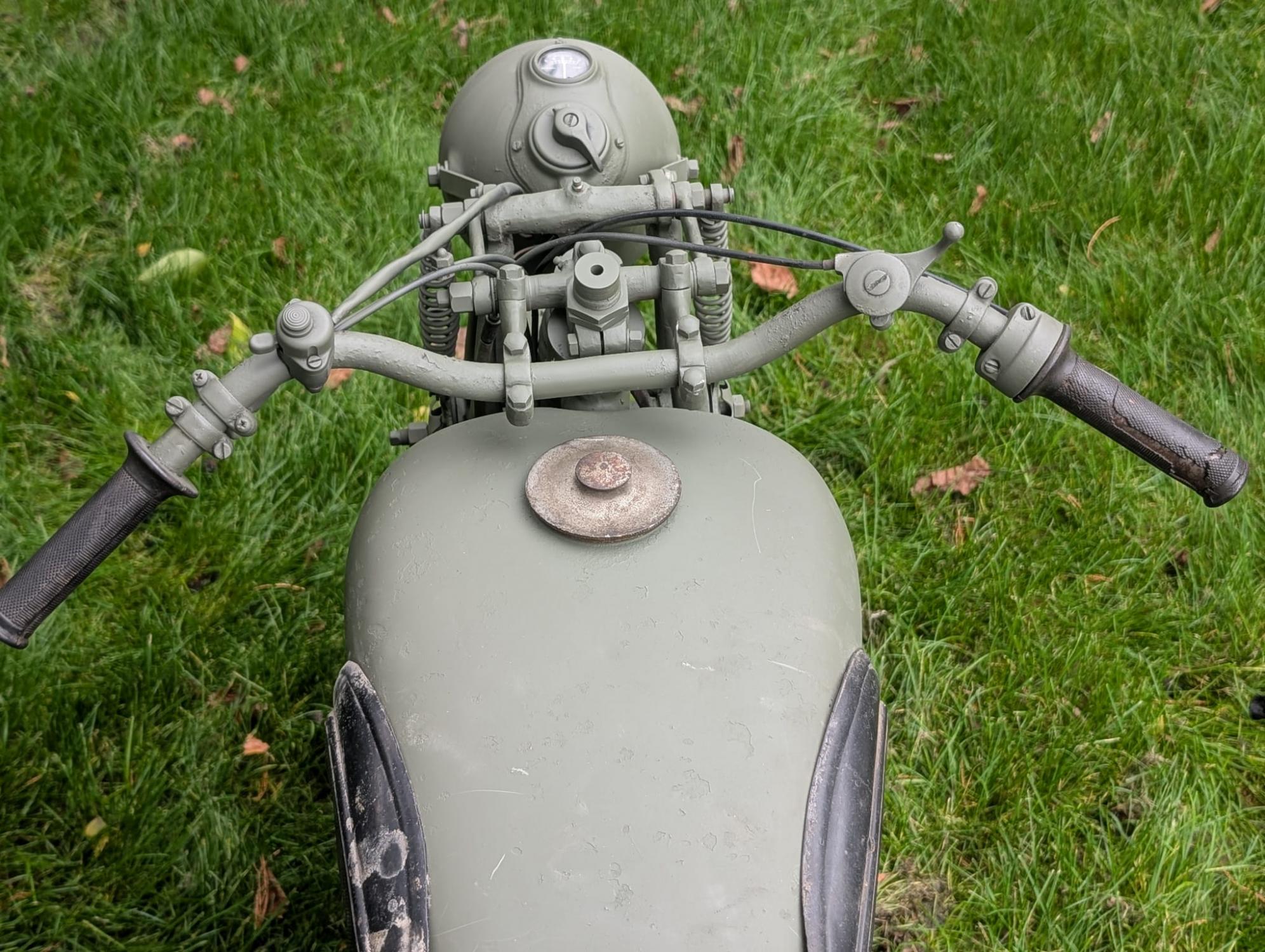 Ariel WNG 350cc ohv 1945 ex Wo2 great winterproject | Dutch Lion Motorbikes