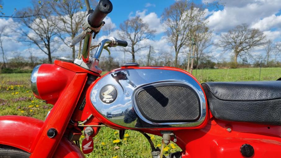 Honda C200 90cc very low mileage | Dutch Lion Motorbikes